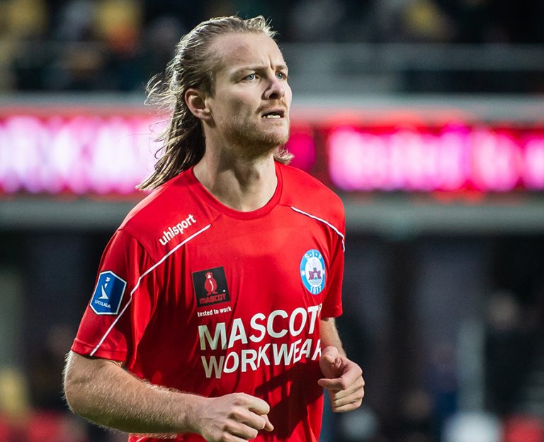 SIF tager afsked med Simon J. søndag