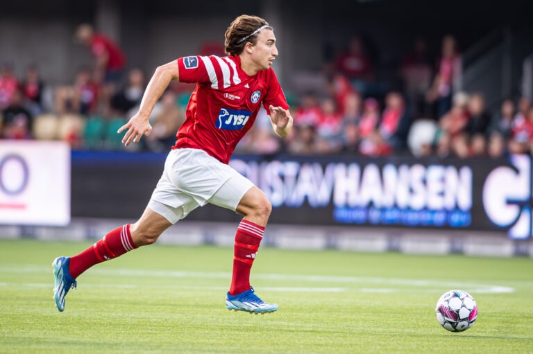 SIF sælger Alexander Lind til Pisa SC